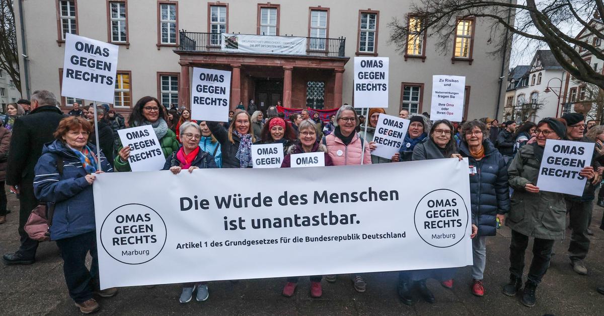 In Marburg gibt es jetzt auch „Omas gegen rechts“
